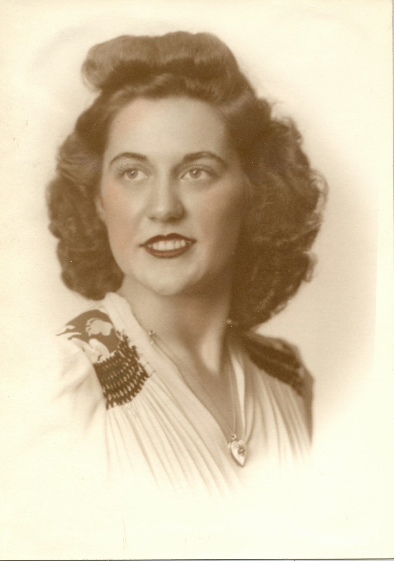 Laura Krawczyk's Instagram, Twitter & Facebook on IDCrawl