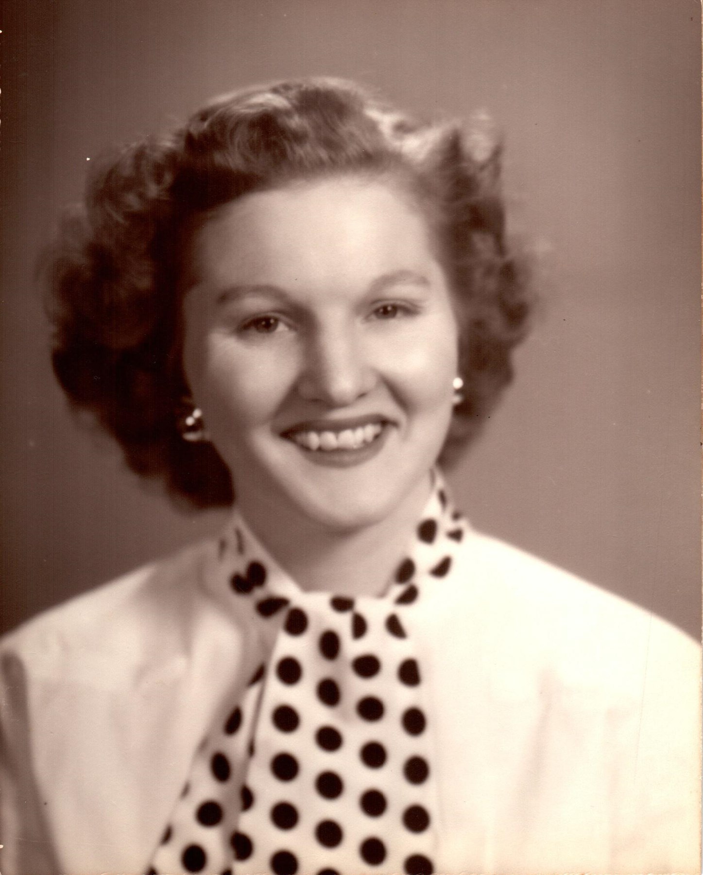 Irene Howell's Instagram, Twitter & Facebook on IDCrawl