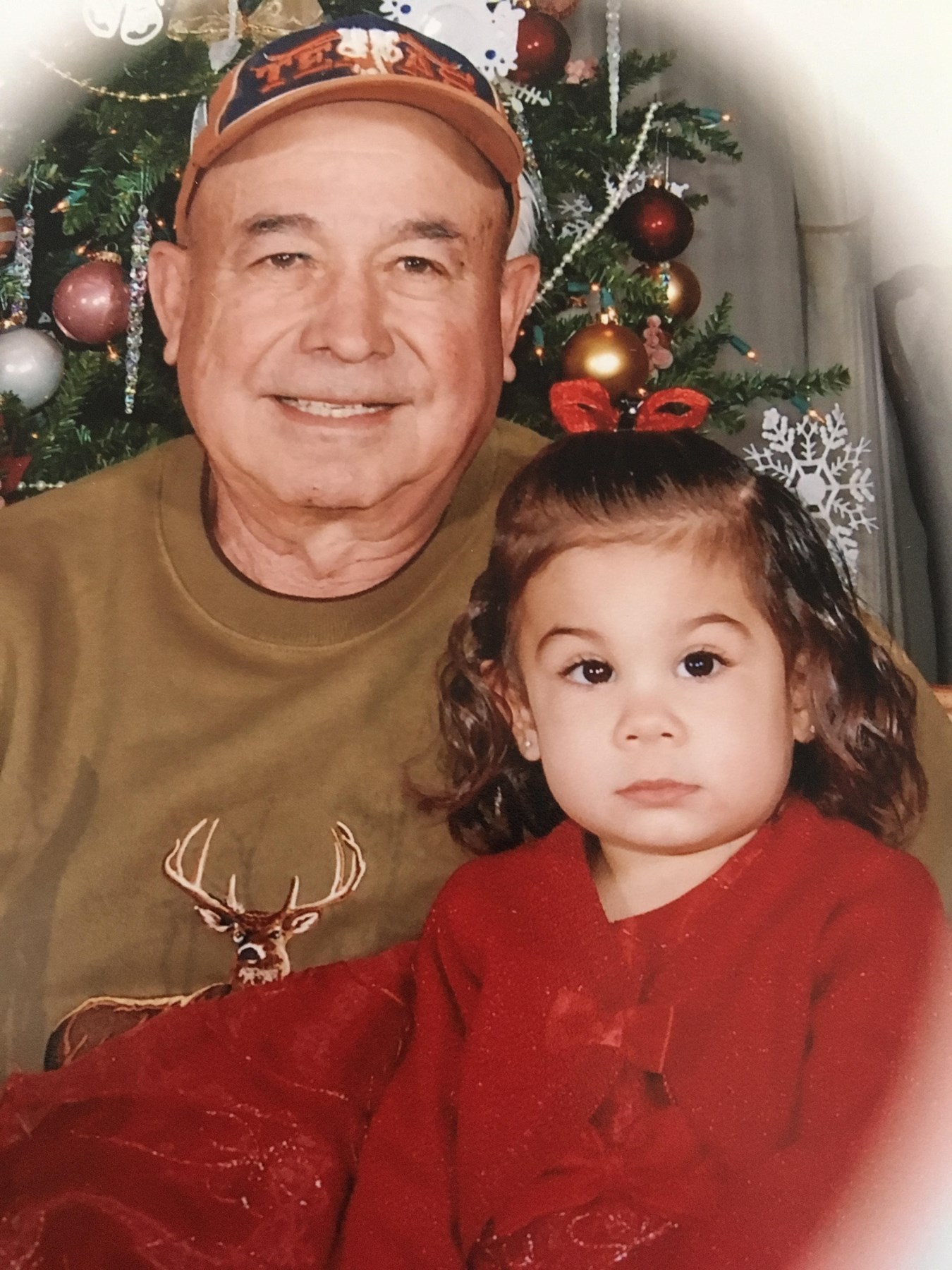 Dora Baca's Instagram, Twitter & Facebook on IDCrawl