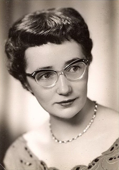 Gisela Johanna Warren Obituary - Indianapolis, IN