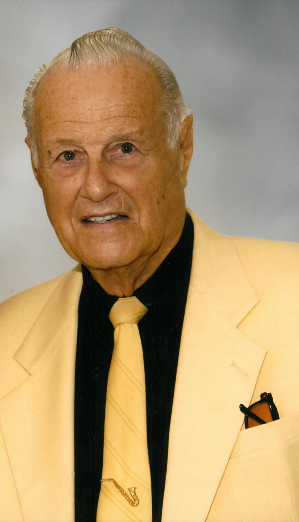 Roland Smith's Instagram, Twitter & Facebook on IDCrawl