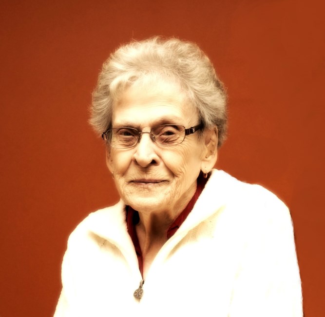 Elizabeth Davies Obituary - Calgary, AB Elizabeth Davies Obituary - Calgary, AB