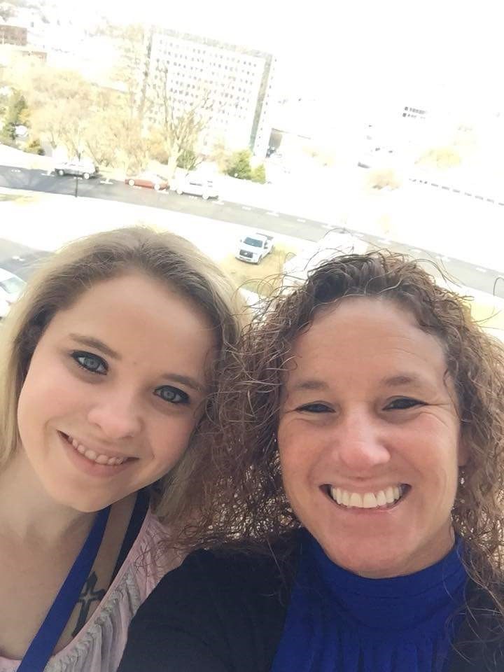 Angela Horner's Instagram, Twitter & Facebook on IDCrawl