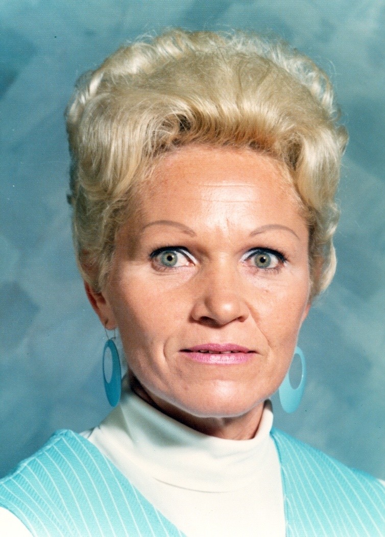 Patricia Chamberlain's Instagram, Twitter & Facebook on IDCrawl