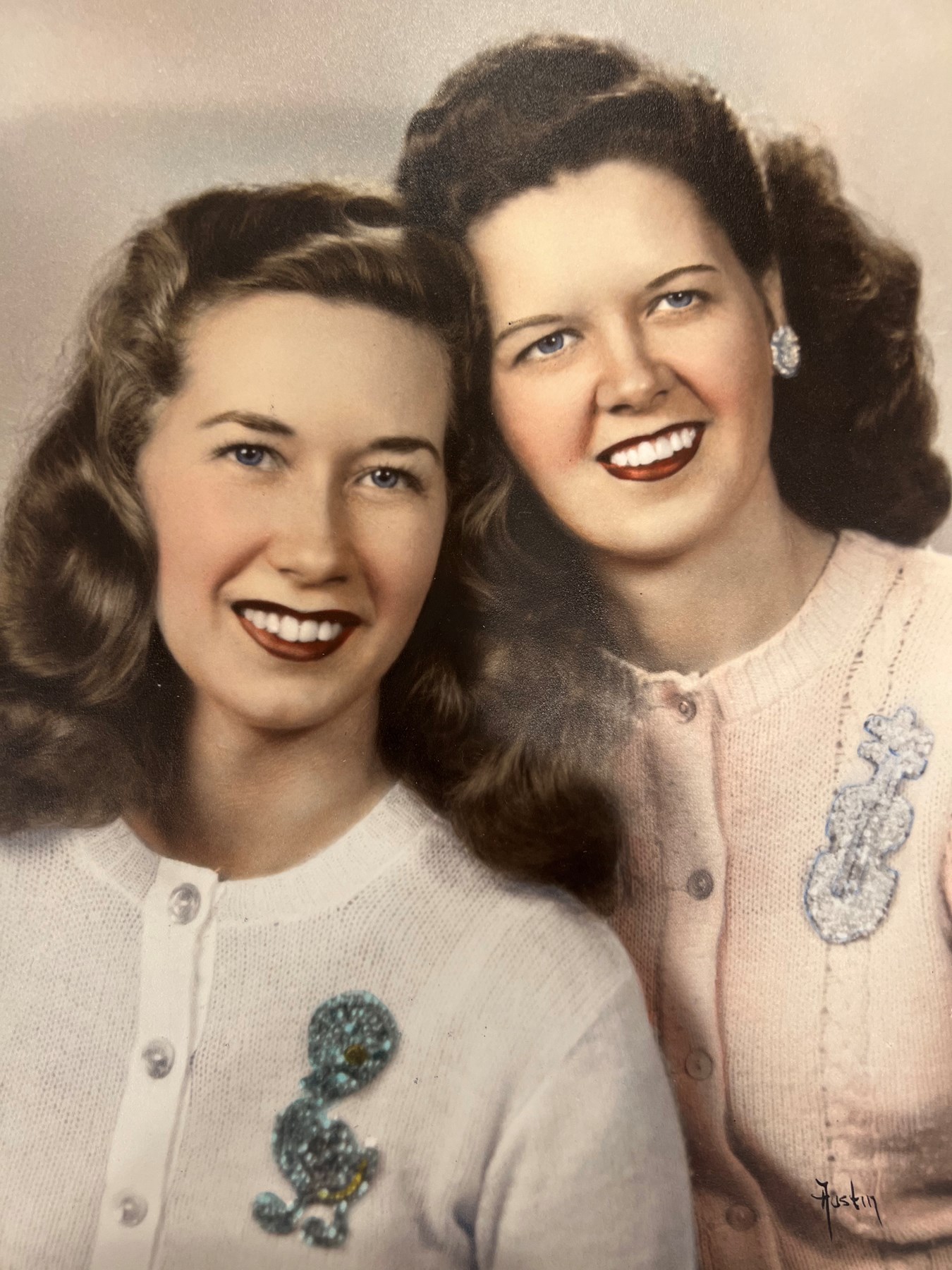 Stephanie Mork's Instagram, Twitter & Facebook on IDCrawl