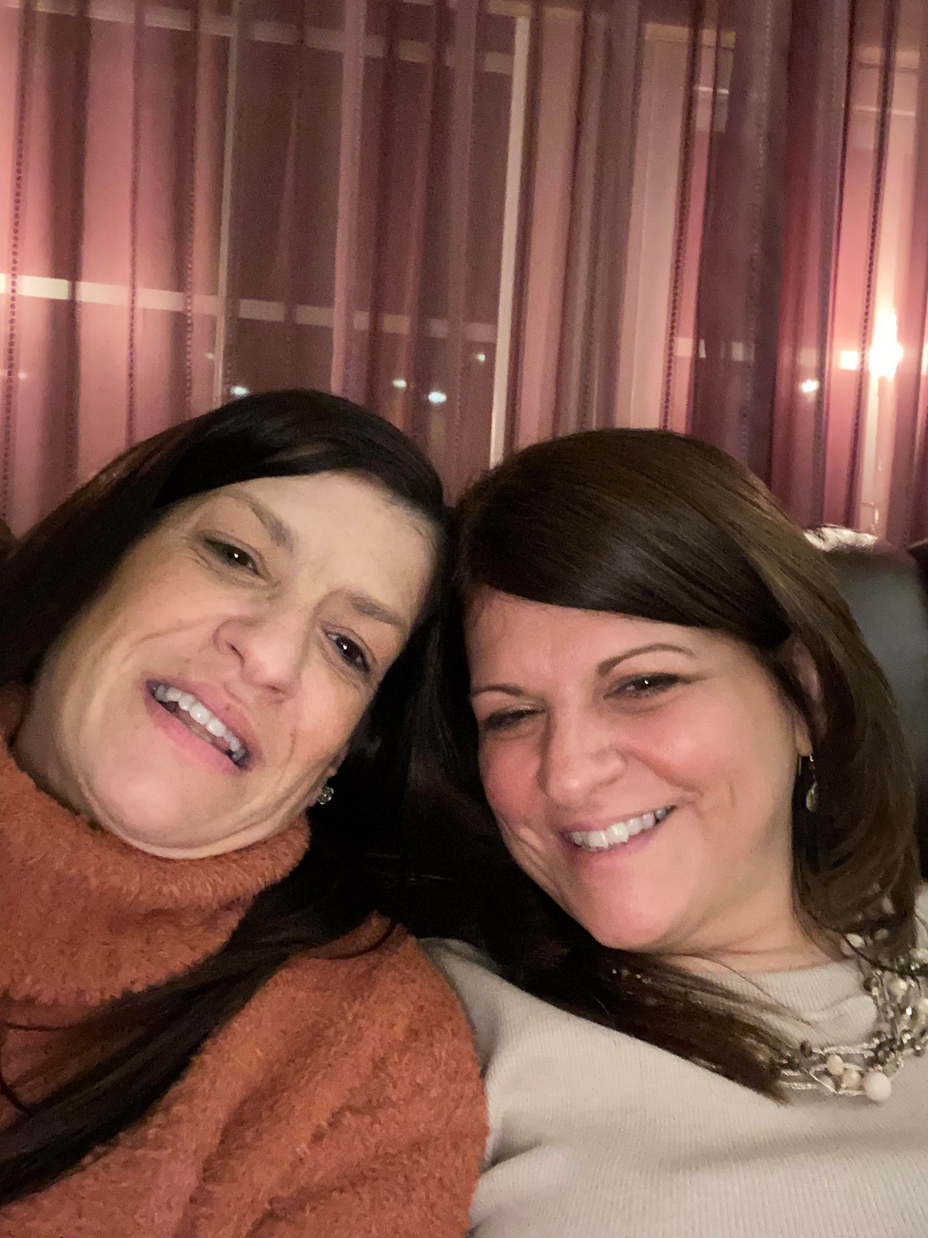 Heather Towers's Instagram, Twitter & Facebook on IDCrawl