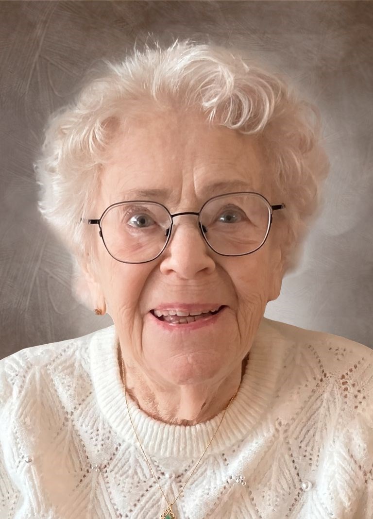 Claire Routhier avis de décès - Chicoutimi, QC