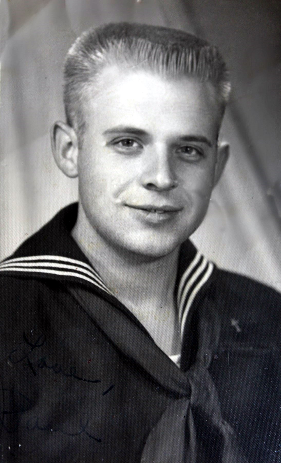 Arthur Houston's Instagram, Twitter & Facebook on IDCrawl