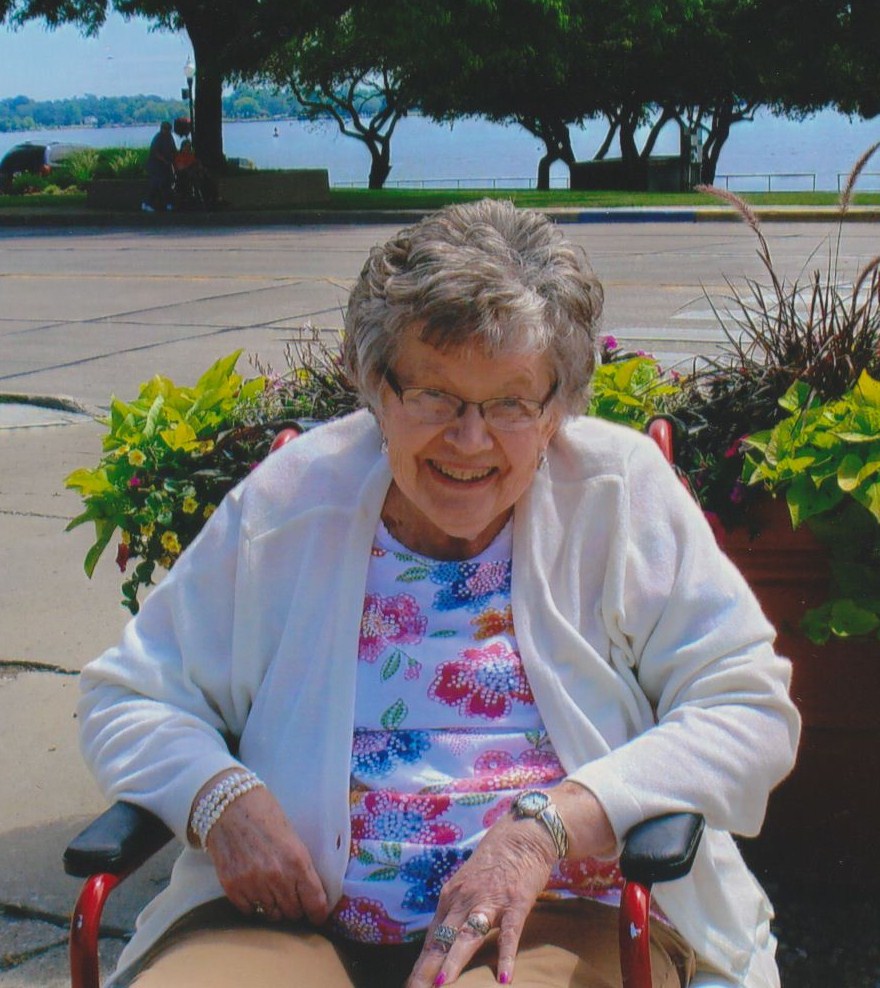 Miriam Smith Obituary - Clinton Township, MI