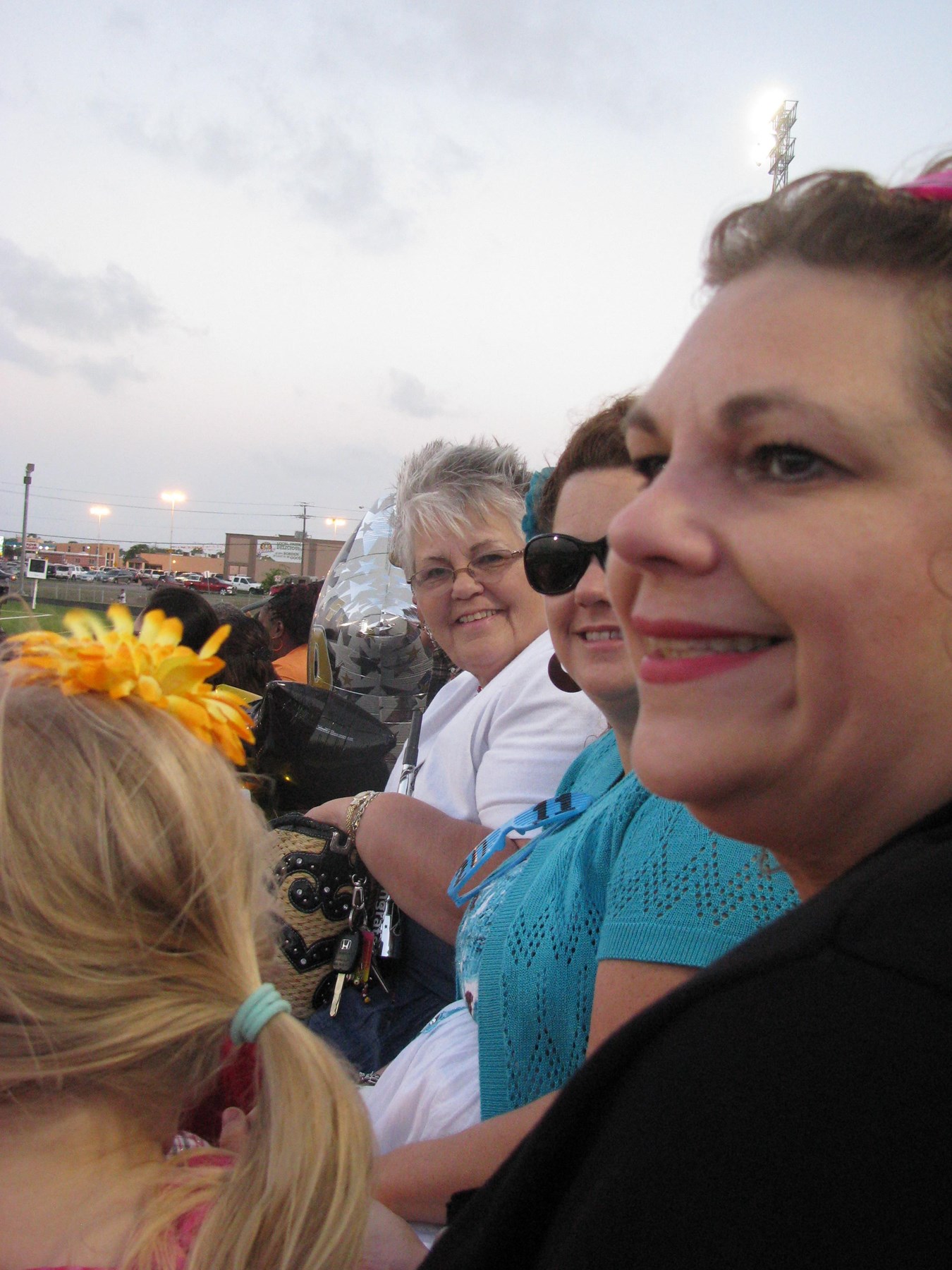 Patty Perry's Instagram, Twitter & Facebook on IDCrawl