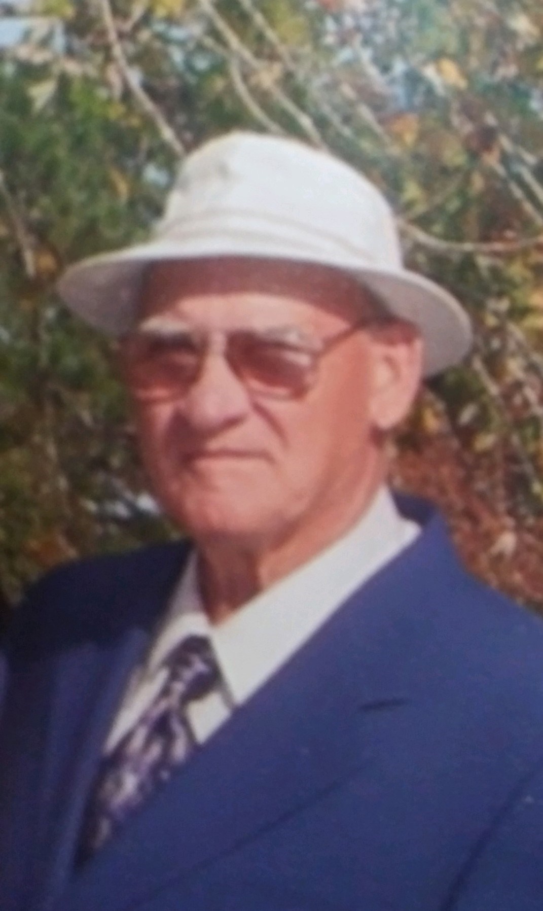 Lewis Spradlin Obituary - Pensacola, FL