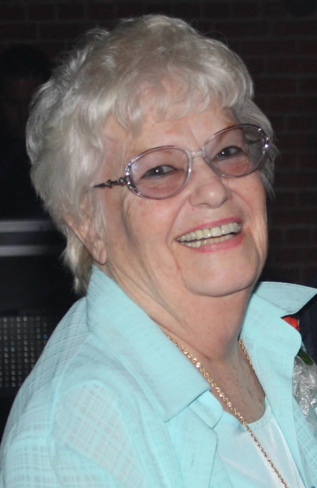 Linda Neuheisel Obituary - Glendale, AZ