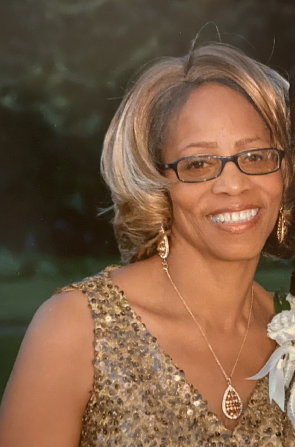 Gail Y. Moore Obituary - West Palm Beach, FL