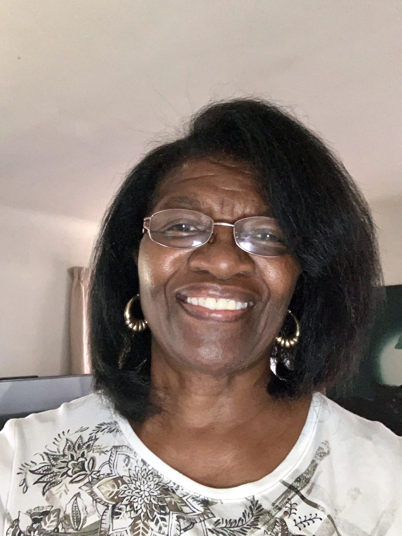 Sandra Ross's Instagram, Twitter & Facebook on IDCrawl