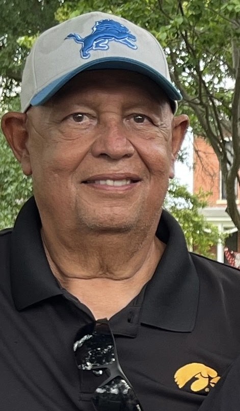 Tom Rios Obituary - Davenport, IA