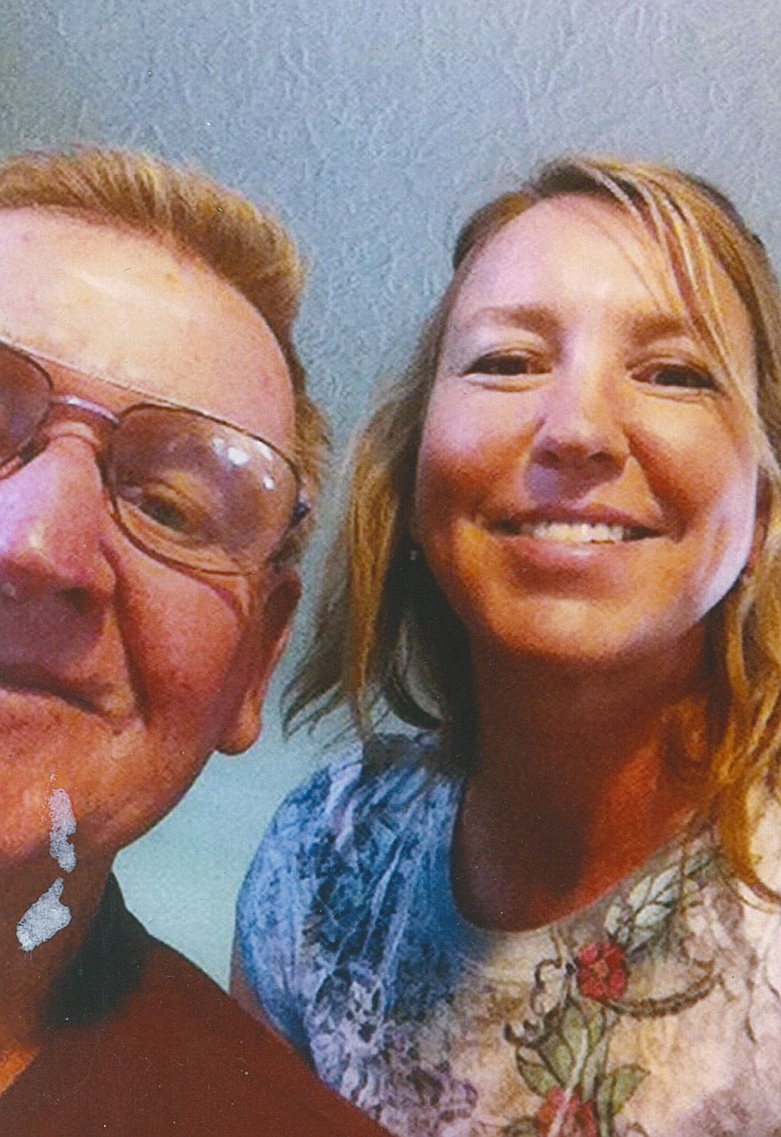 Jennifer Lewandowski's Instagram, Twitter & Facebook on IDCrawl