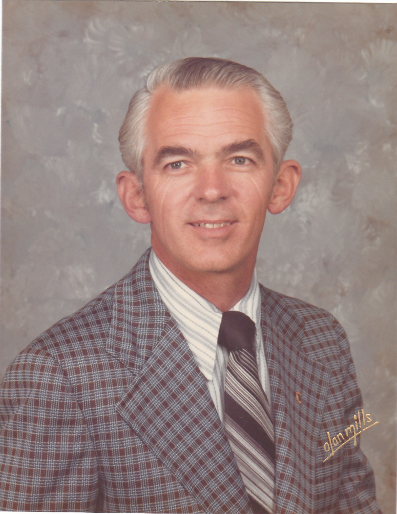 Conrad Watts's Instagram, Twitter & Facebook on IDCrawl