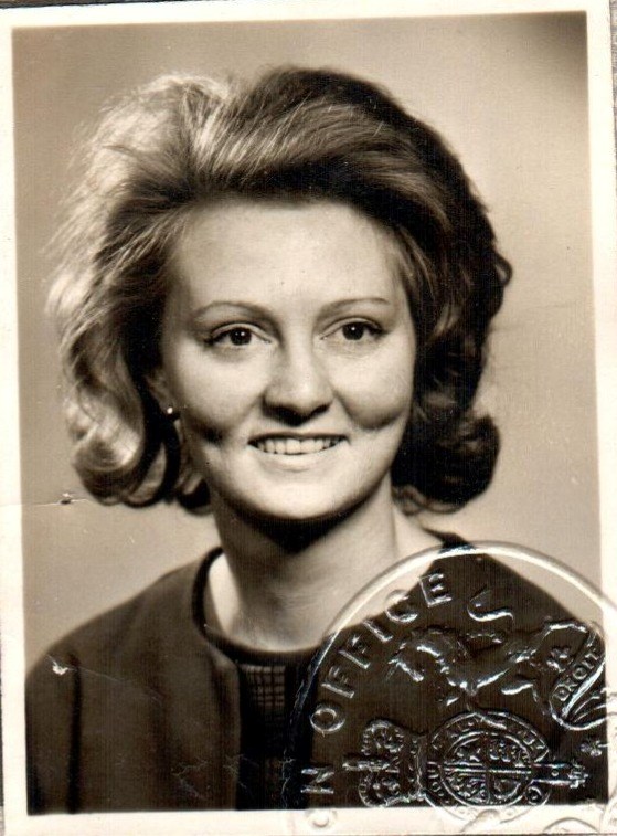 Joan McIntyre Obituary - Lisle, IL