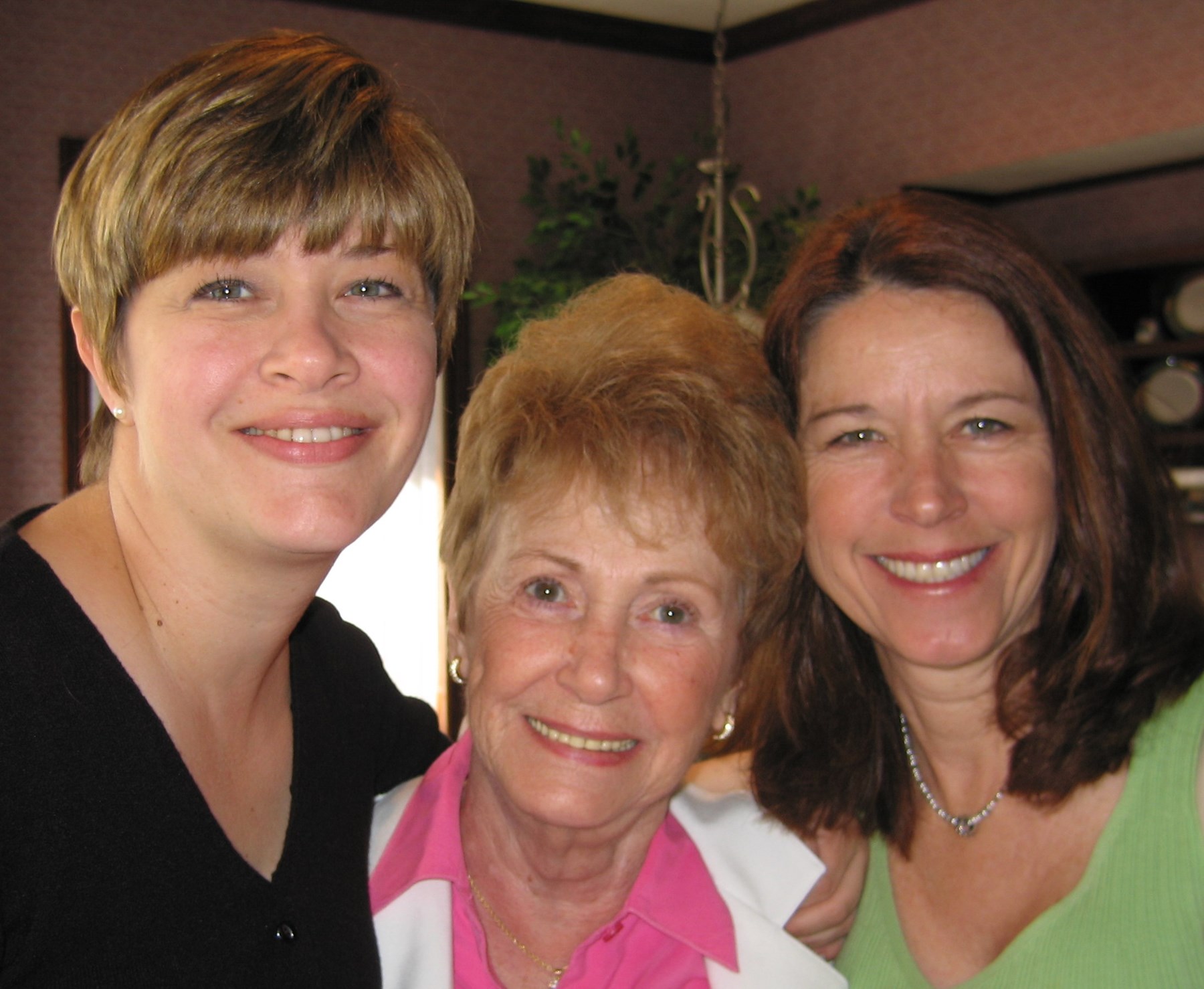 Daniel Dicharry's Instagram, Twitter & Facebook on IDCrawl