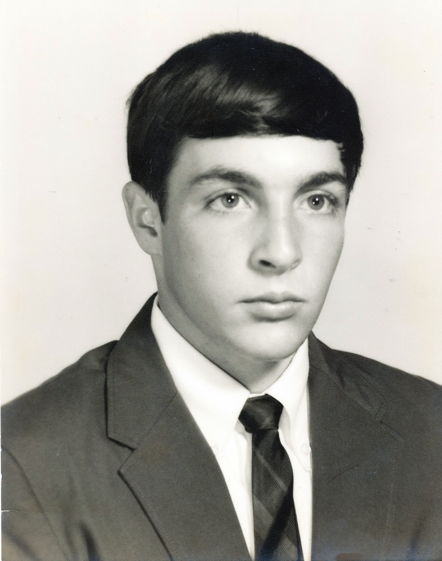 Gregory Russell's Instagram, Twitter & Facebook on IDCrawl