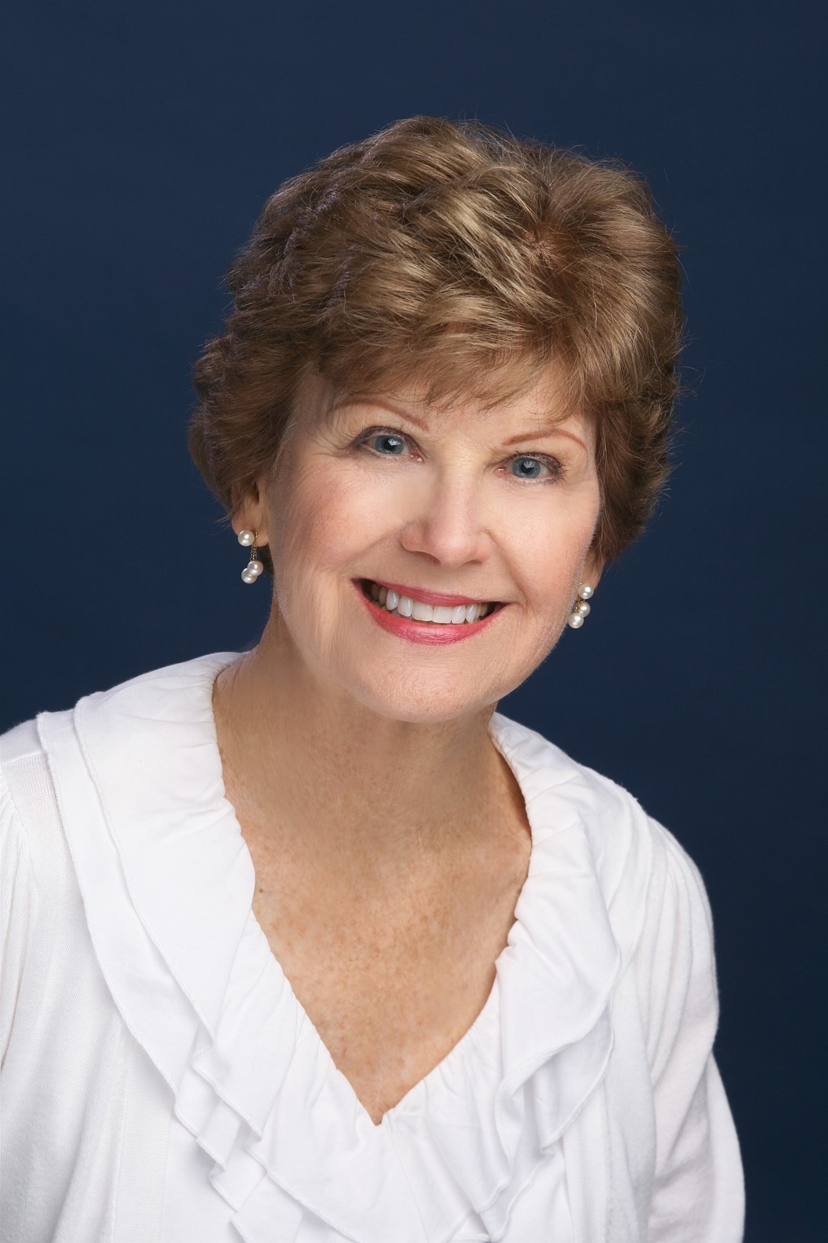 Elizabeth Gunnerson Obituary - Corona Del Mar, CA