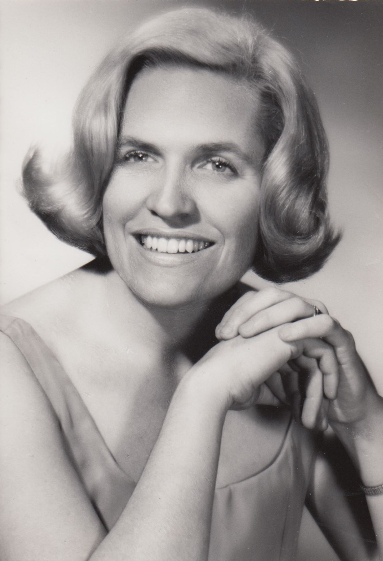 Mrs. Madelon Adler Petroff Obituary - Portland, OR