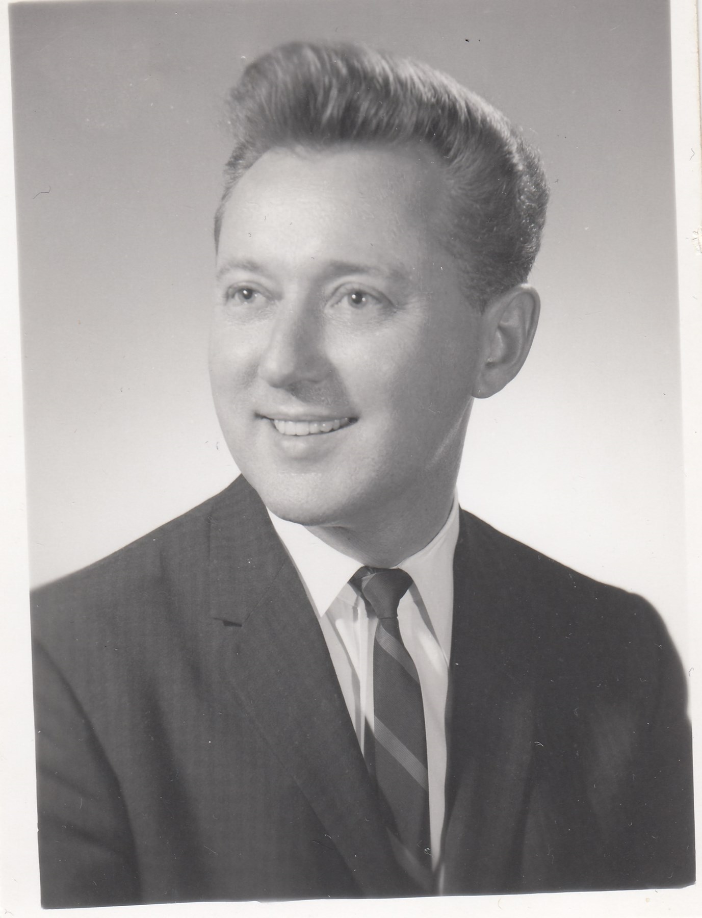 William Vickers Obituary - Gurnee, IL