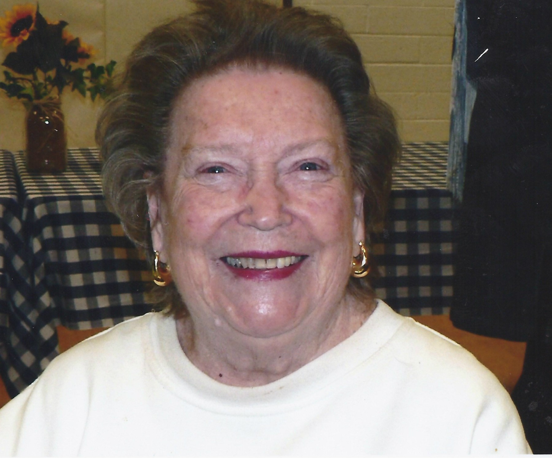 Helen Hookey Obituary - Glendale, AZ Helen Hookey Obituary - Glendale, AZ