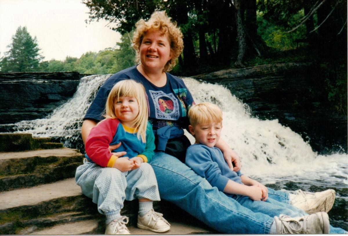 Julie Anderson Obituario - Lansing, MI