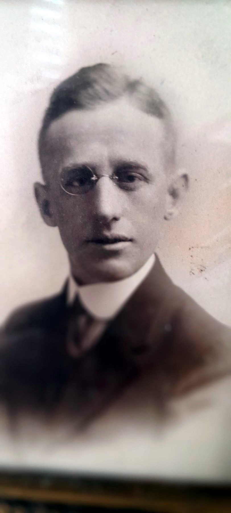 Malcolm Spicer's Instagram, Twitter & Facebook on IDCrawl