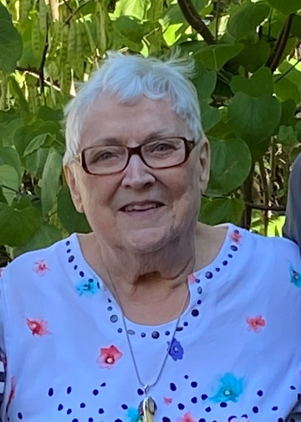 Helen Danielson Obituary - Arlington Heights, IL