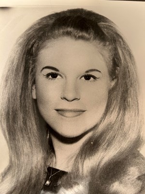 Find Obituaries & Funeral Services | Dignity Memorial