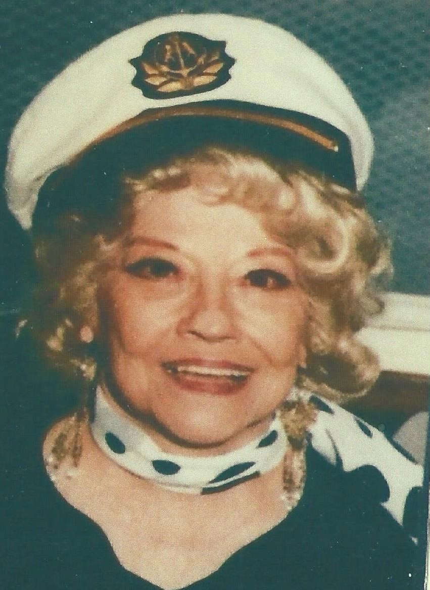 Clara Collier's Instagram, Twitter & Facebook on IDCrawl