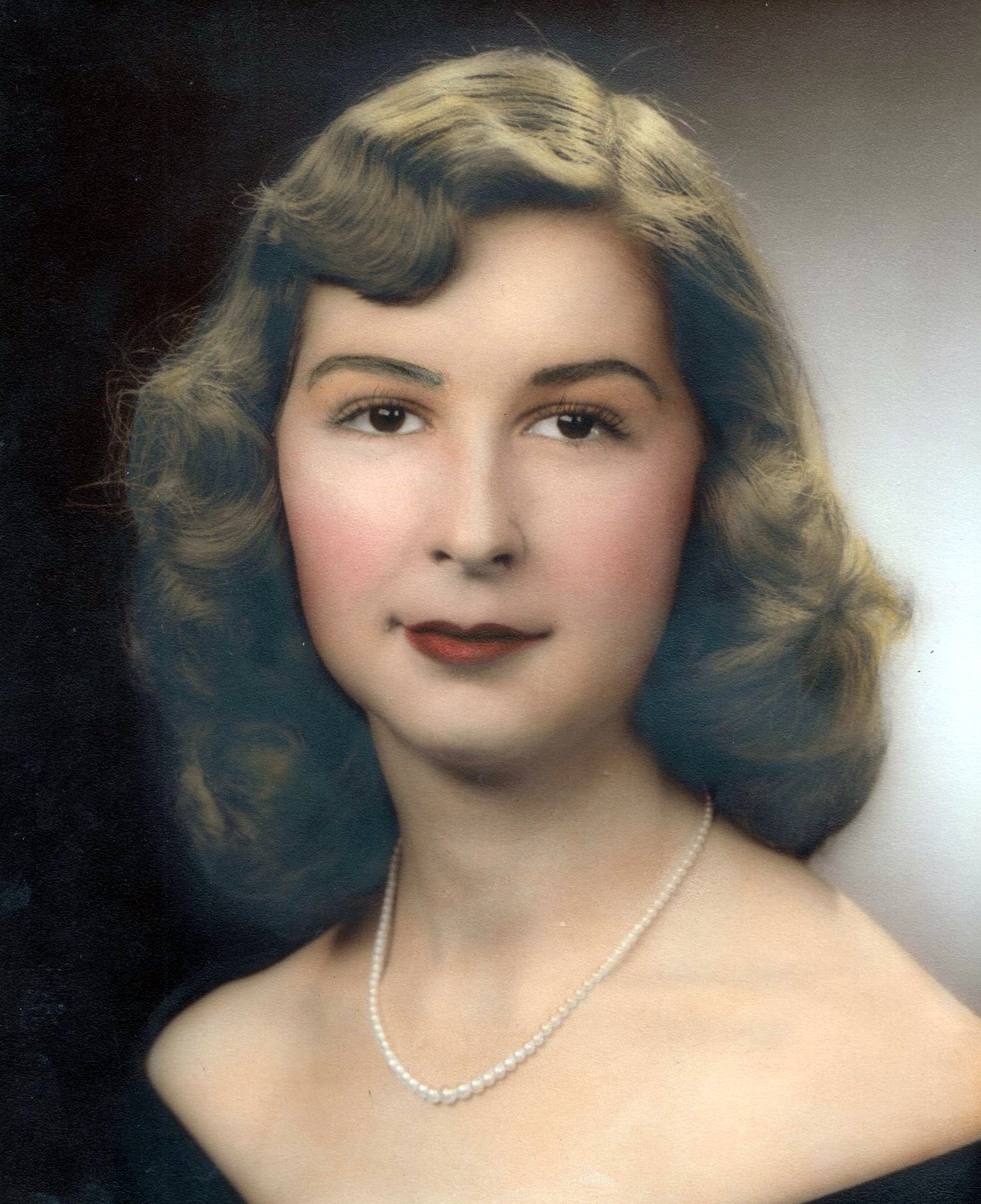 Myra Robinson's Instagram, Twitter & Facebook on IDCrawl