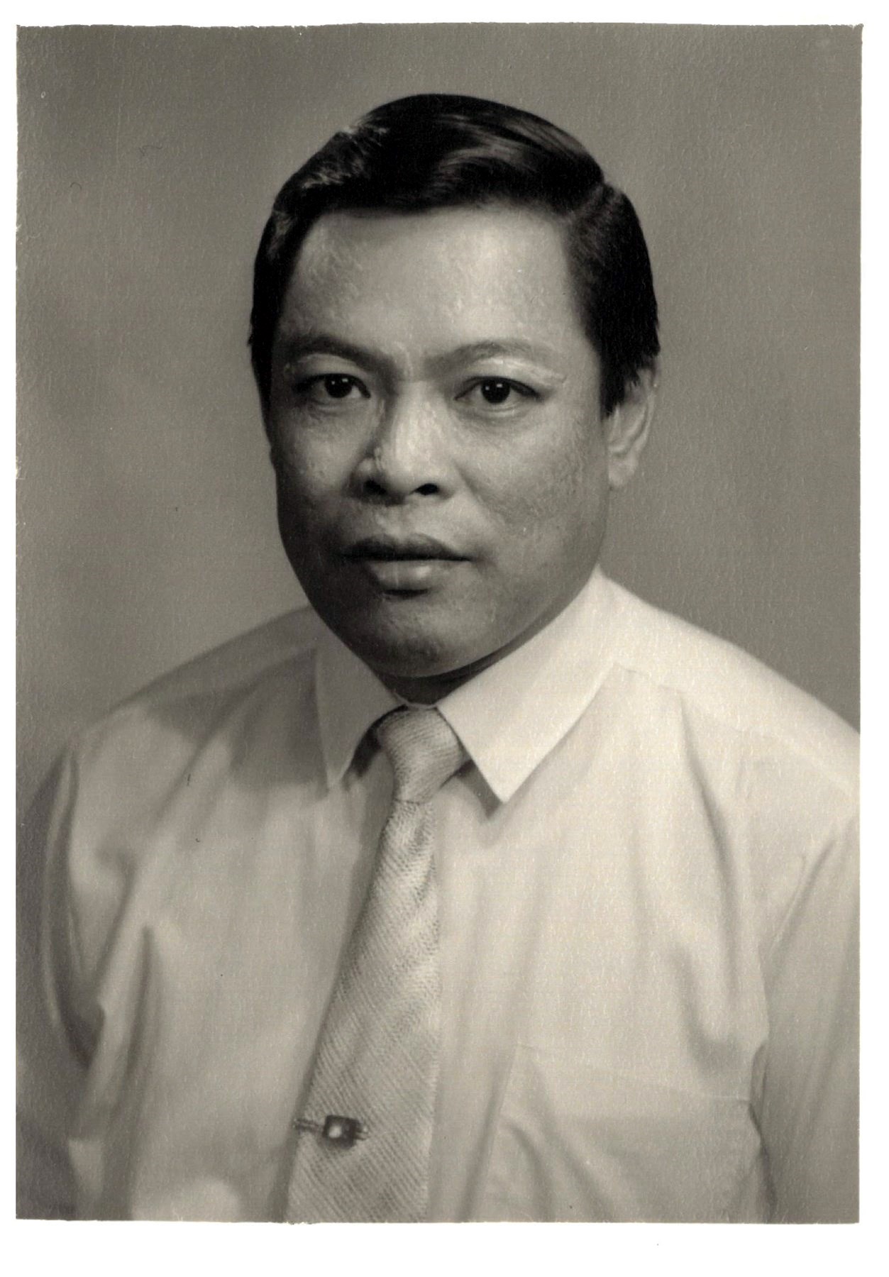 Dr. Ramon Ruiz Lipardo MD Obituary - Chicago, IL