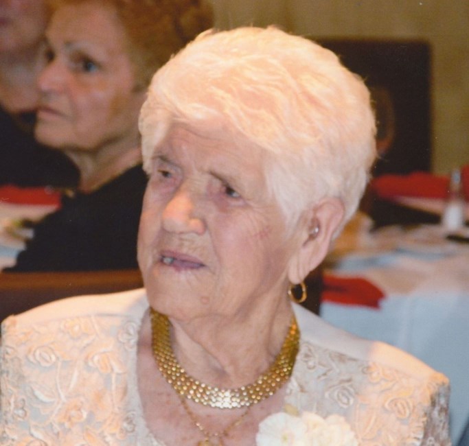 Maria Gallo Obituary - Hamilton, ON