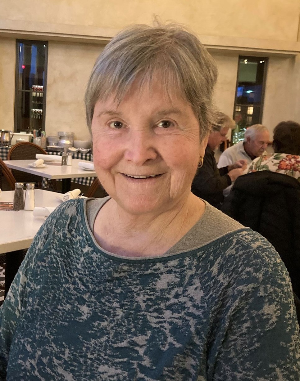 Betty Passow Obituary - Chicago, IL
