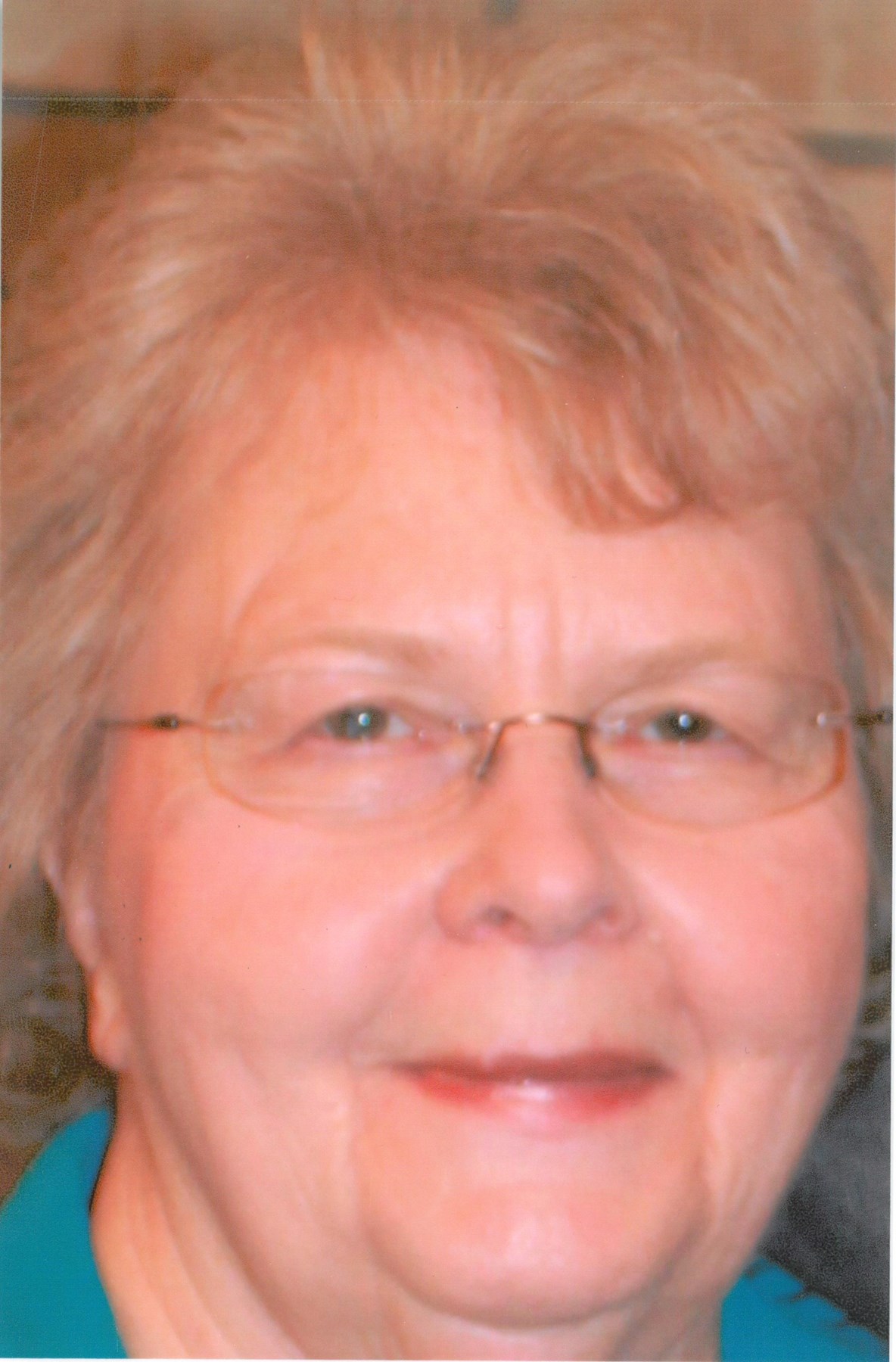 Sally Loos's Instagram, Twitter & Facebook on IDCrawl