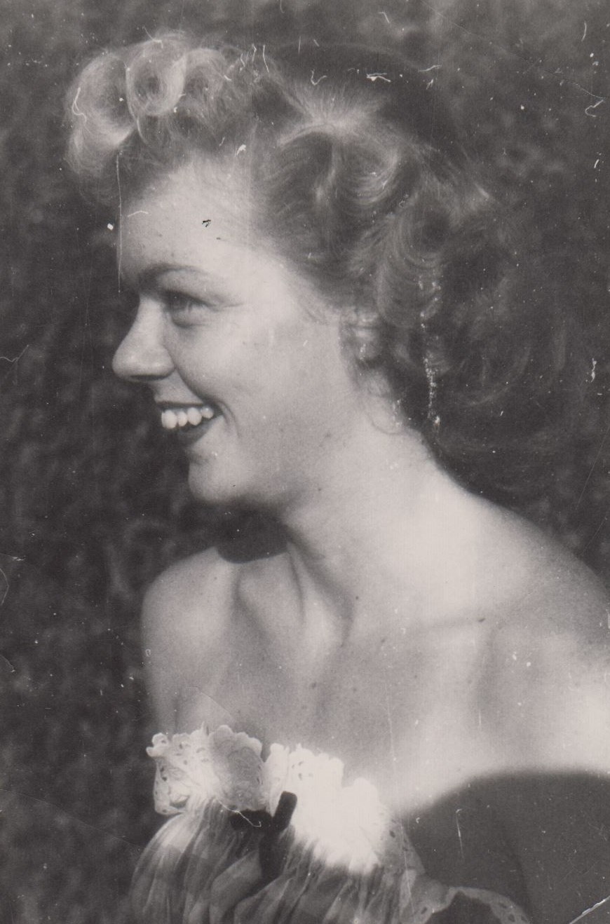 Laurie Rouse's Instagram, Twitter & Facebook on IDCrawl