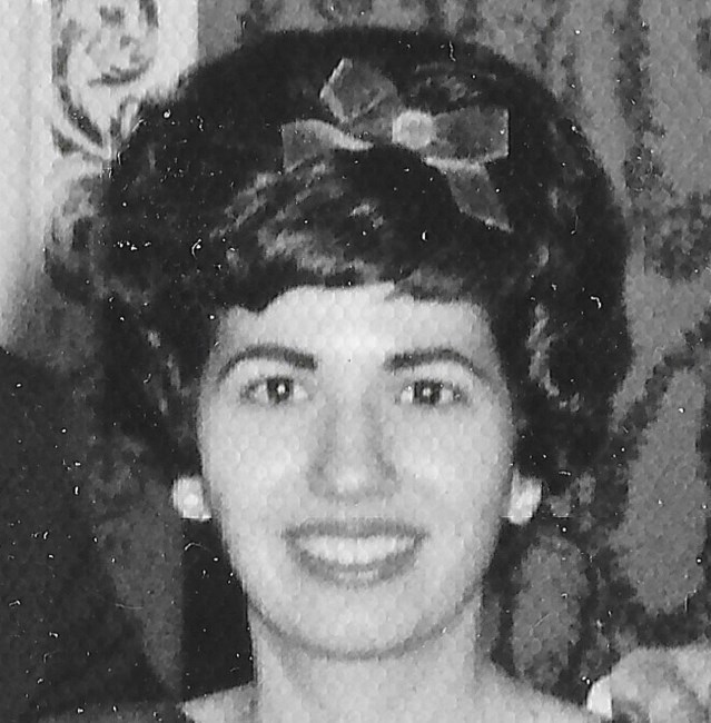 Helen Stathos Obituary - Chicago, IL