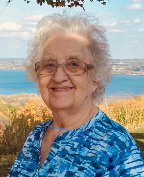 C. Maxine Barker Obituary - Peoria, IL