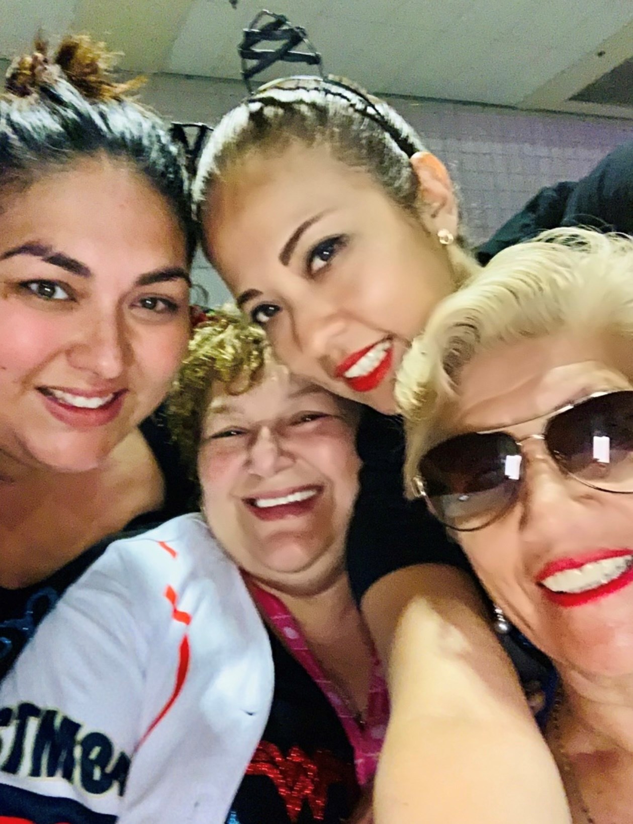 Maria Perdomo's Instagram, Twitter & Facebook on IDCrawl