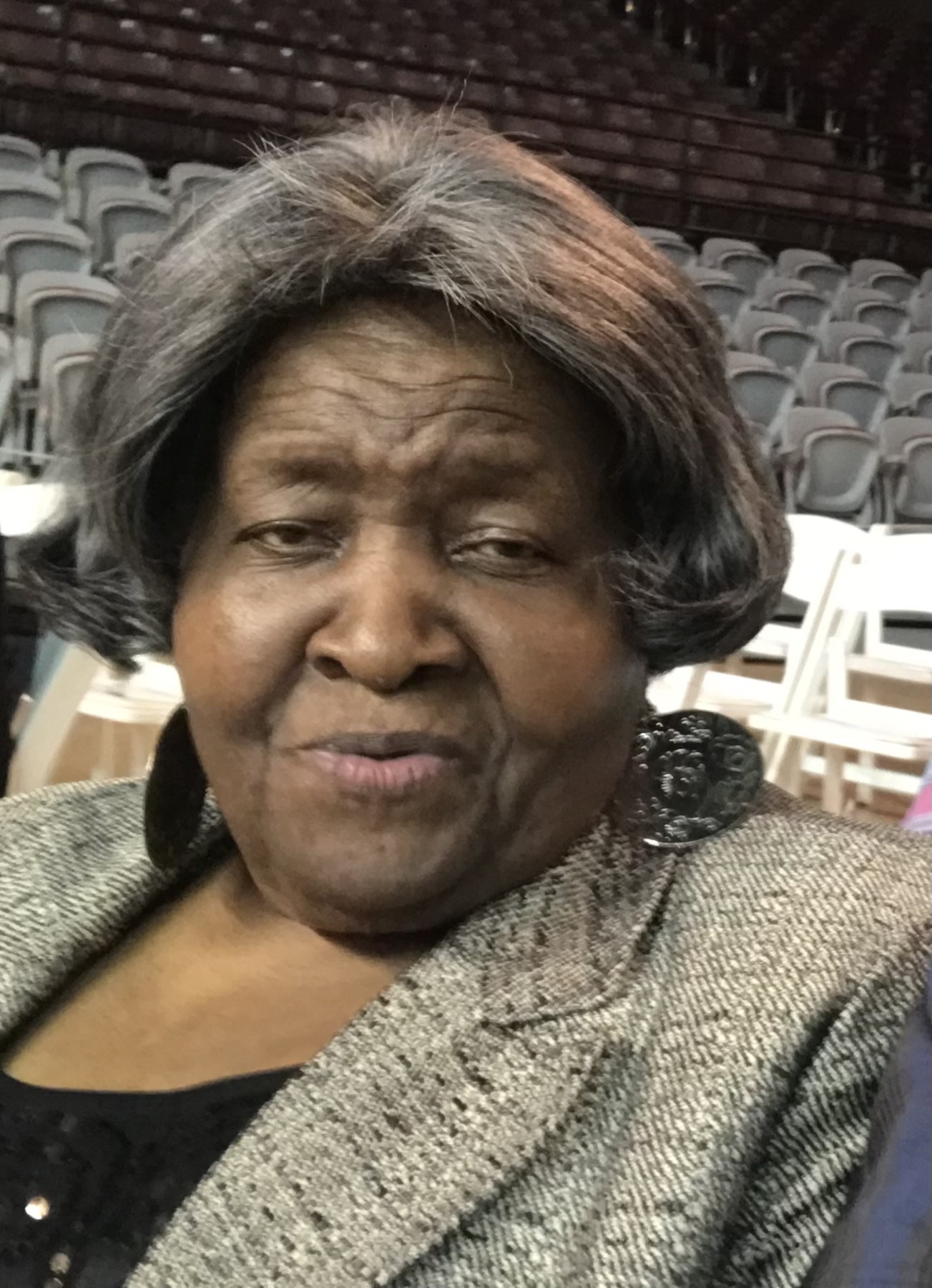 Barbara Moses's Instagram, Twitter & Facebook on IDCrawl