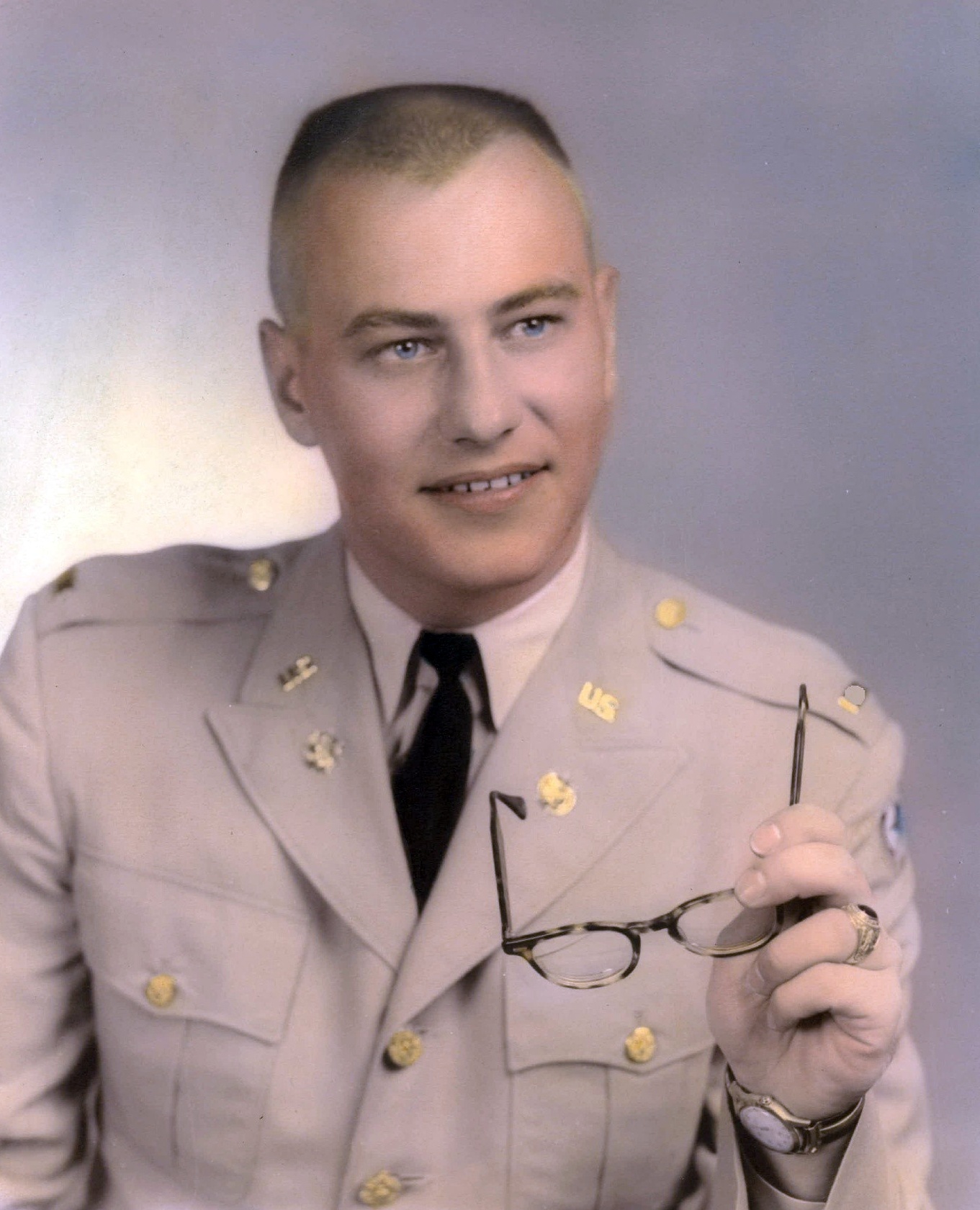 Peter Havel's Instagram, Twitter & Facebook on IDCrawl