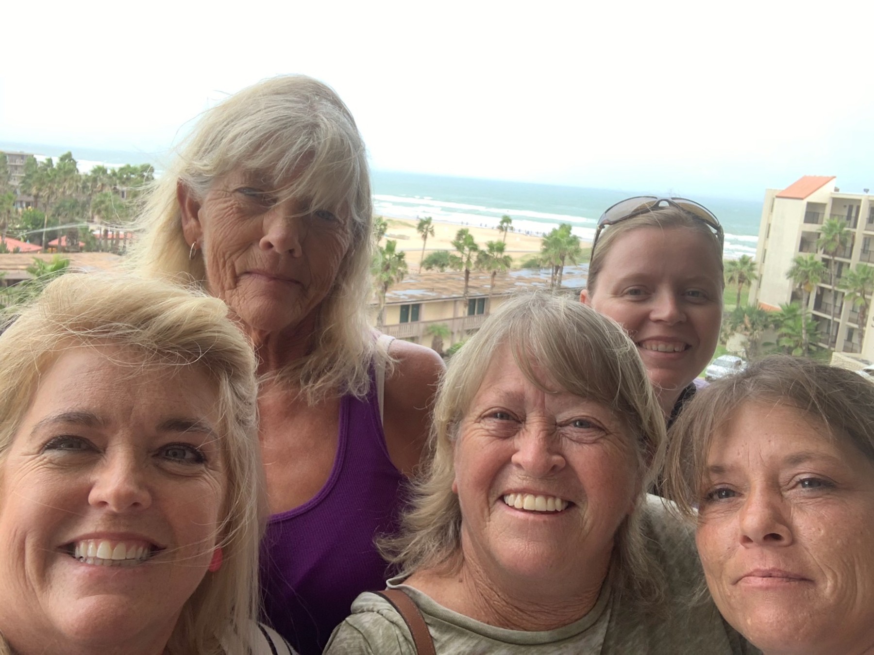 Stacy Holcomb's Instagram, Twitter & Facebook on IDCrawl