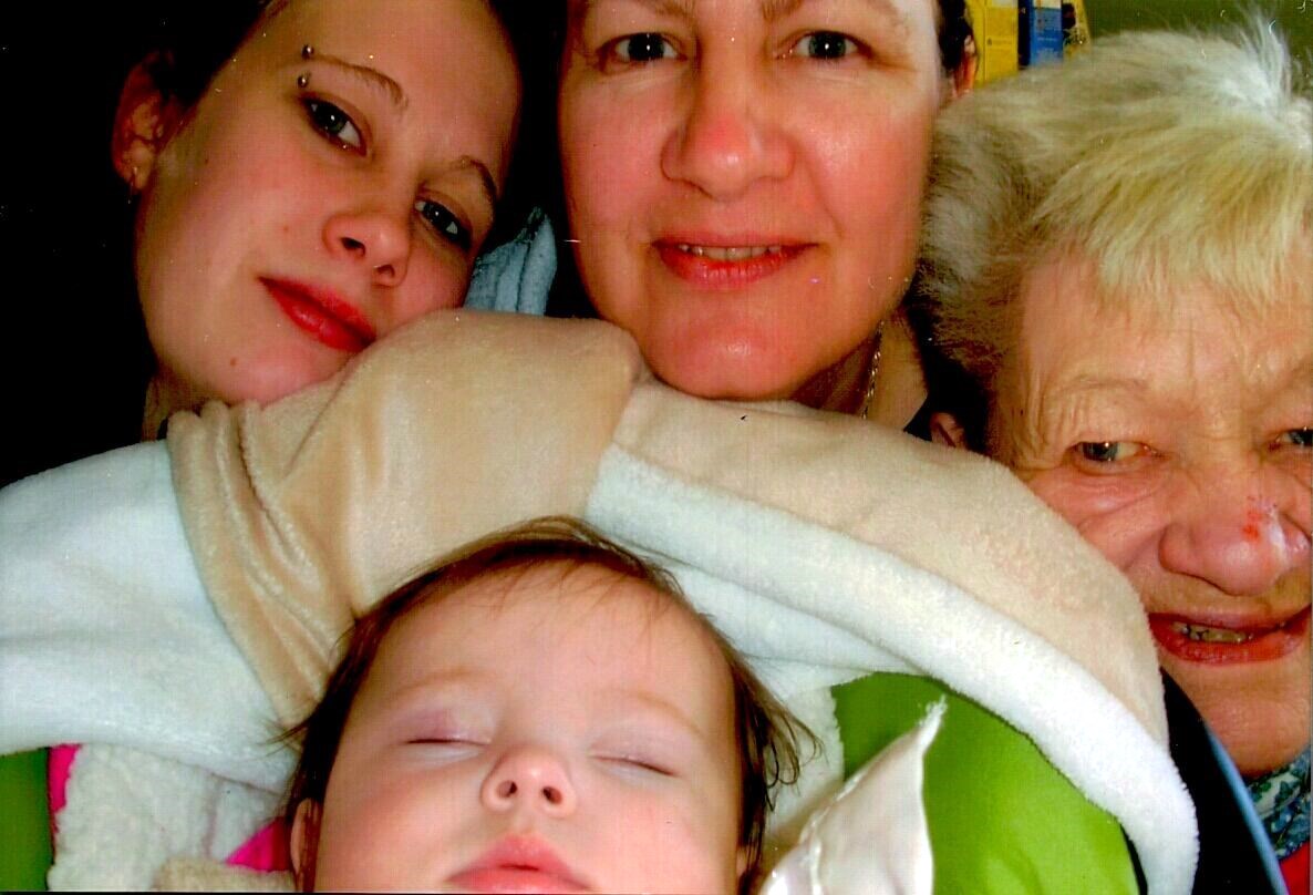 Jessica Earle's Instagram, Twitter & Facebook on IDCrawl