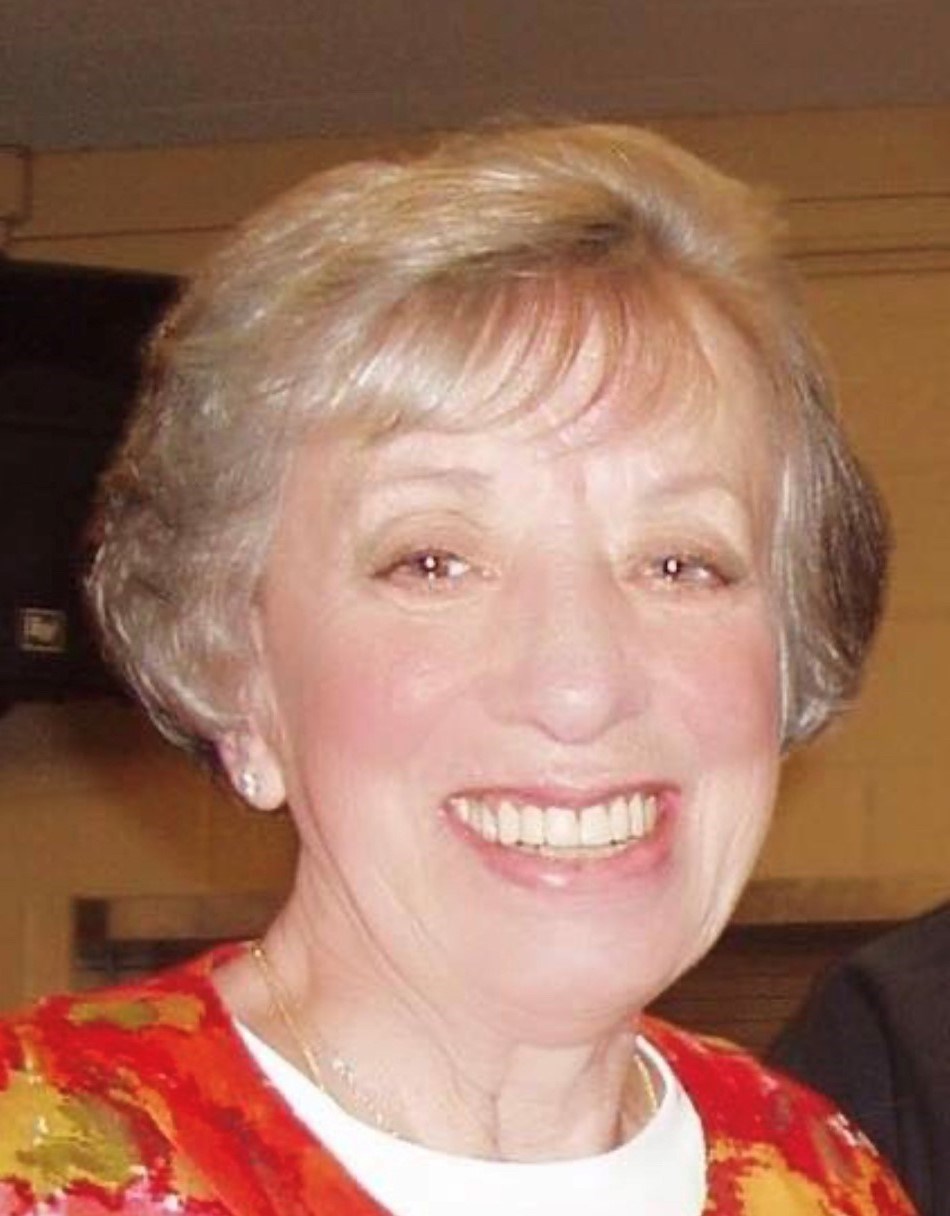 Jennifer Moyle's Instagram, Twitter & Facebook on IDCrawl