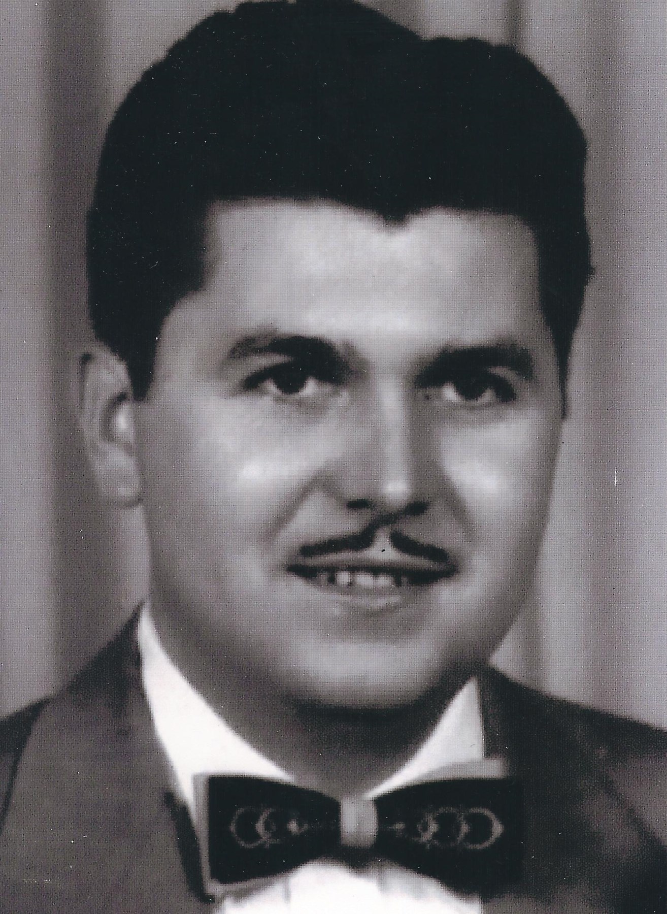 Joseph Laux's Instagram, Twitter & Facebook on IDCrawl