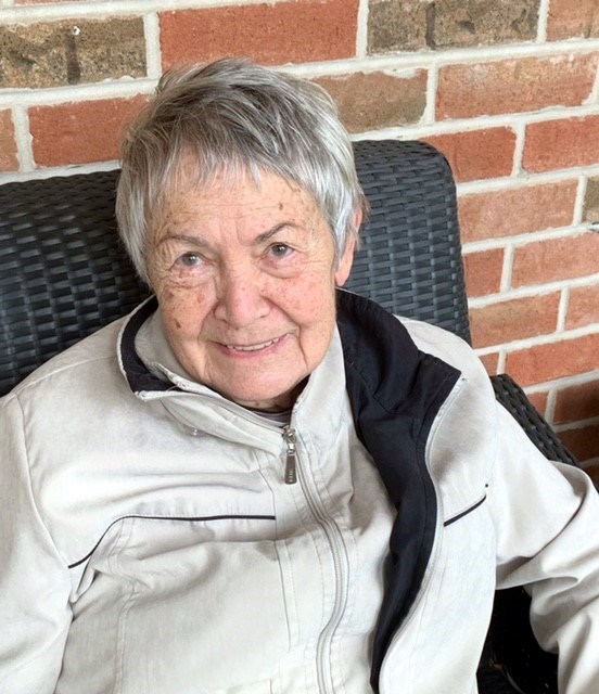 Elizabeth Wenisch Obituary - Dundas, ON