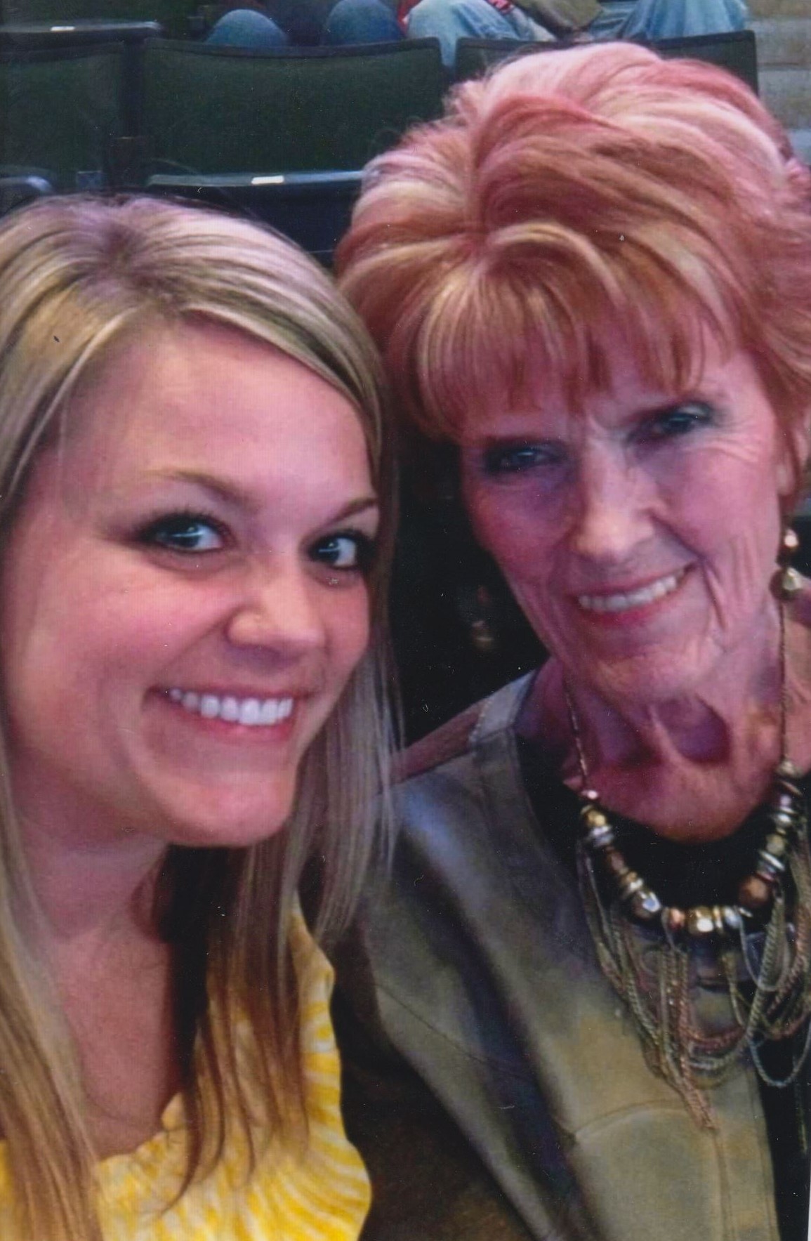 Janet Thayer's Instagram, Twitter & Facebook on IDCrawl